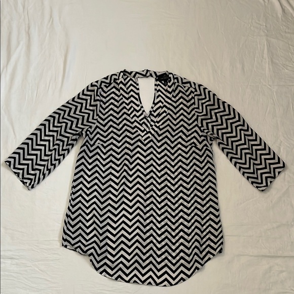 The Limited | Tops | The Limited Black And White Chevron Blouse | Poshmark